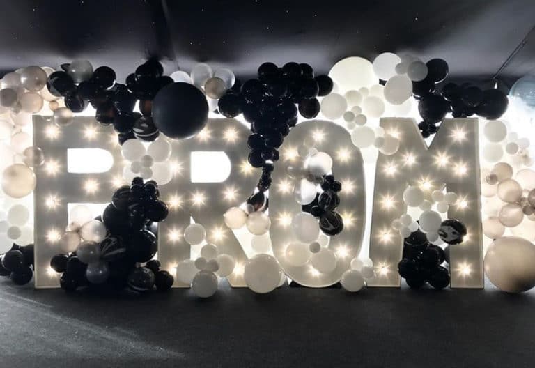 Light Up Letter Hire for Proms Hertfordshire - Light Up Love